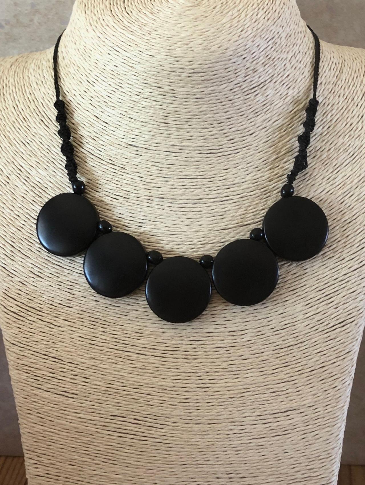 Black Necklace And Earrings, Round Shape Necklace, Minimalist Necklace ...